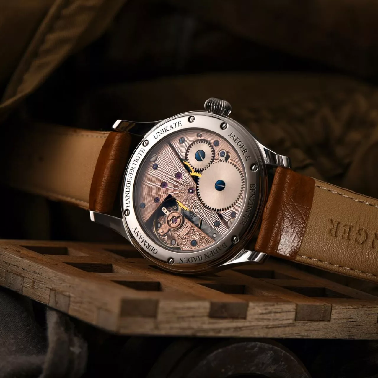 Jaeger & Benzinger Edition 6 Salmon – Hand-Guilloched Luxury in Classic ...